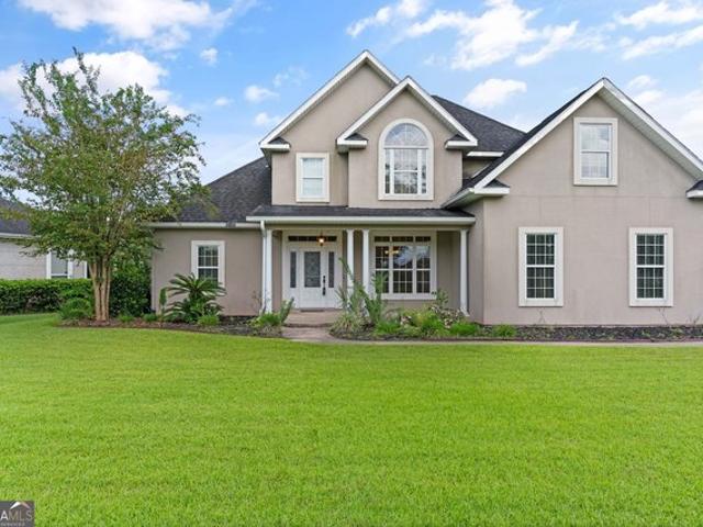 102 Herons Nest Cir, Kingsland, GA 31548