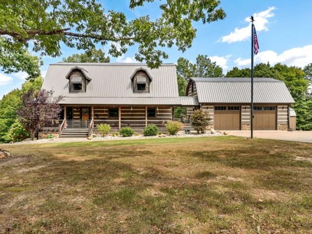 102 Highwater Rd, Waverly, TN 37185