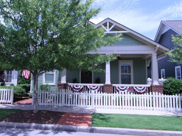 102 Hillcrest Ave NW, Huntsville, AL 35806