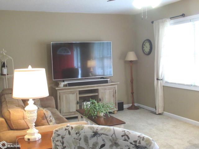 102 Hillhaven Drive