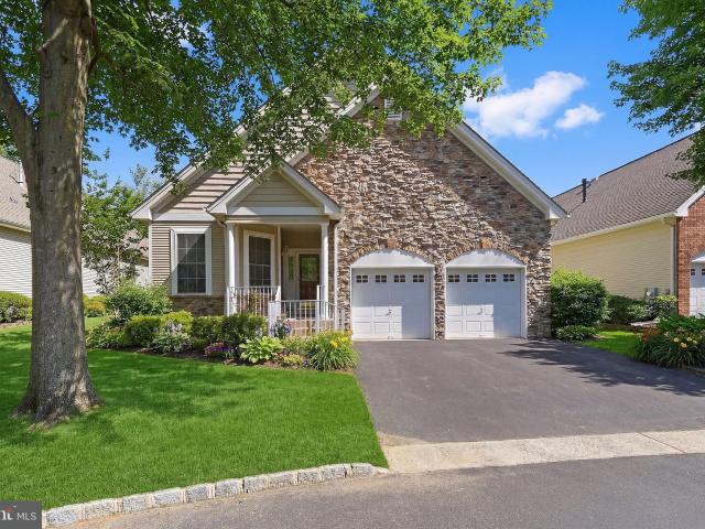 102 Hummingbird Dr, Hamilton, NJ 08690 | MLS #NJME2075