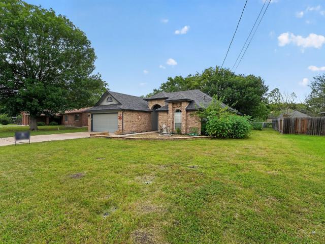 102 Hummingbird Ln