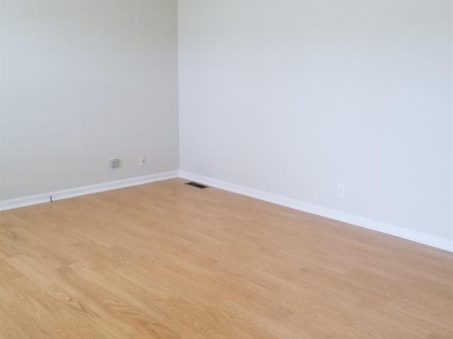 102 Josephines Ct