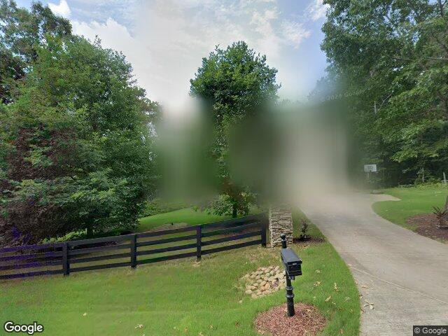 102 Oak Ridge Trl SE, White, GA 30184