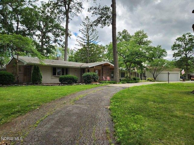 102 Oak St, Swanton, OH 43558