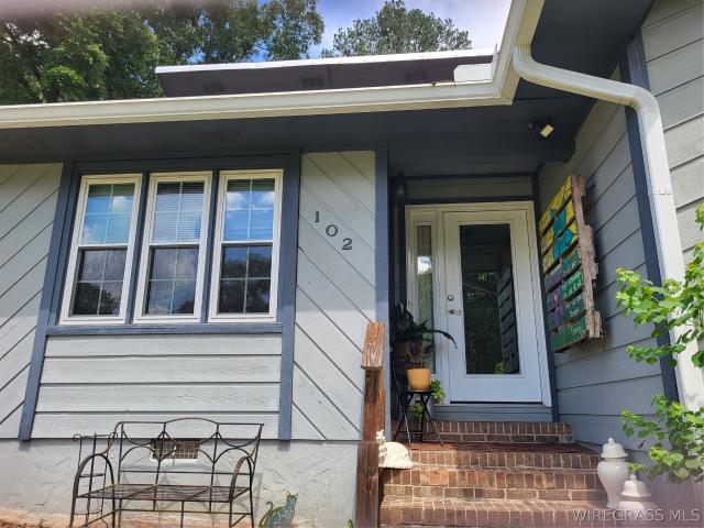 102 Oakland Drive