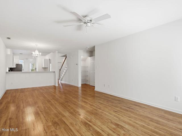 102 Oleander Court