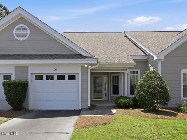 102 Oleander Ct, Morehead City, NC 28557