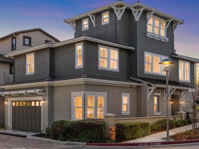 102 Lopez Dr, San Mateo, CA 94403