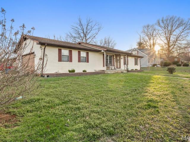 102 Laura St, Farmington, MO 63640 | MLS #26011 | Compass