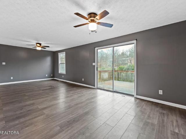 102 Lawton Rd