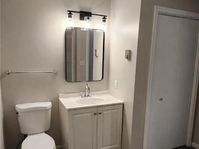 102 Lake Avenue S # 8
