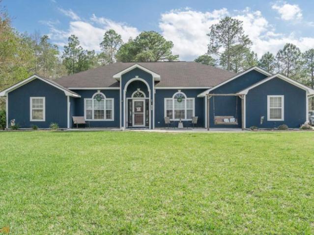 102 Lake Forest S Ct, Kingsland, GA 31548