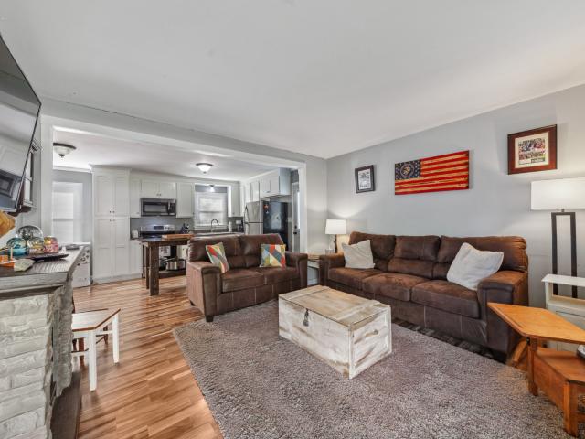 102 Lakeside Dr, Columbia, TN 38401 | MLS #2823 | Compass