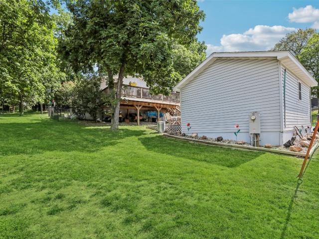 102 Lakeview Drive
