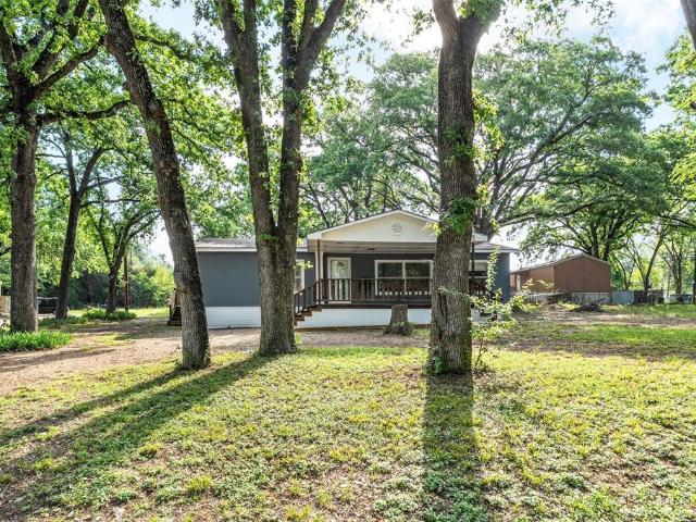 102 Lakewood Dr, Mabank, TX 75156 | MLS #21236
