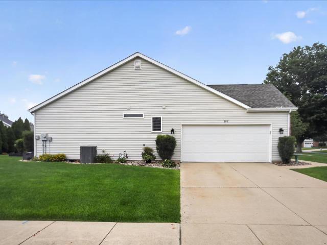 102 Livingston Bay Court