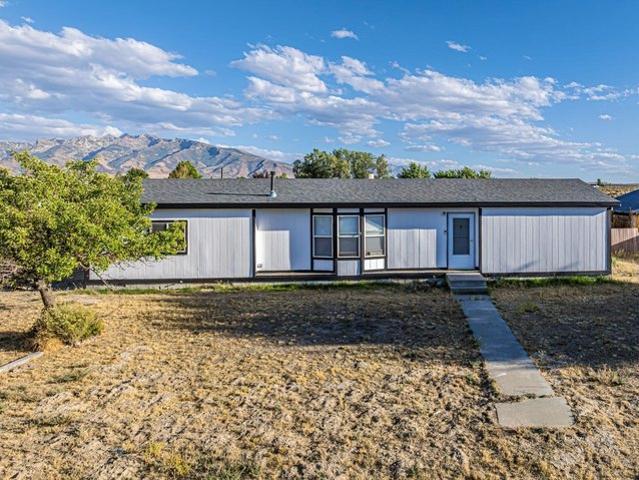 102 Licht Pkwy, Spring Creek, NV 89815