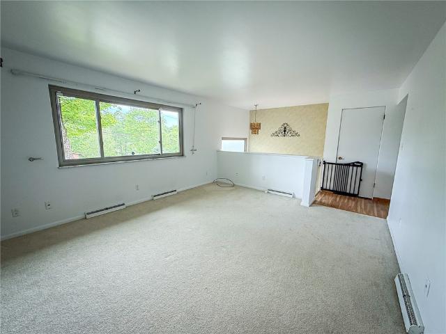 102 Lyn Dale Dr