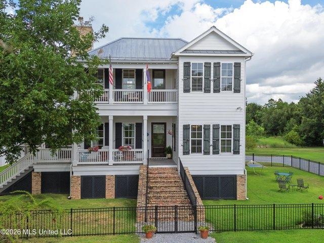 102 Mollere Dr, Waveland, MS 39576