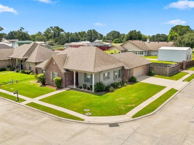 102 Madio Dr, Houma, LA 70364