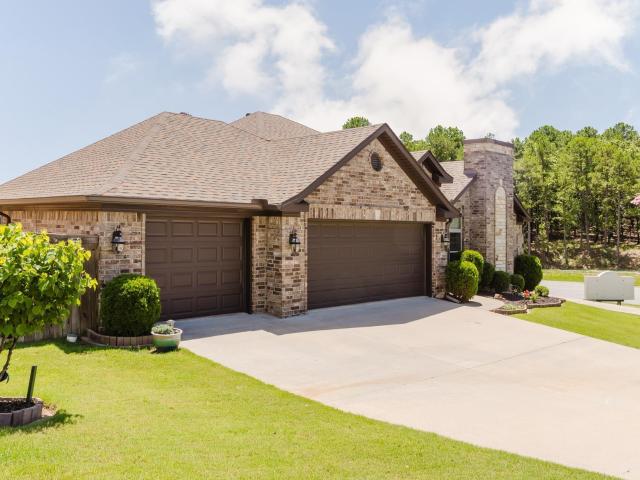 102 Majestic Circle