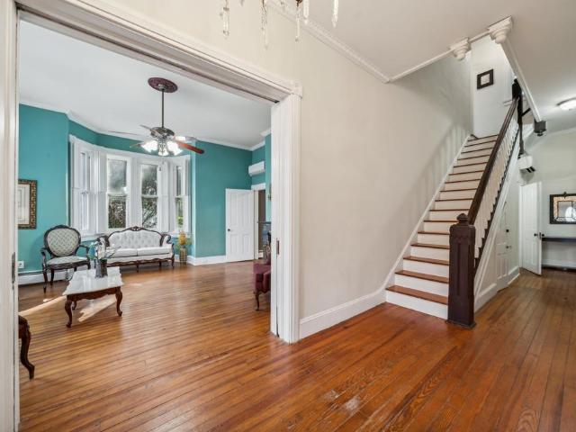 102 Market St