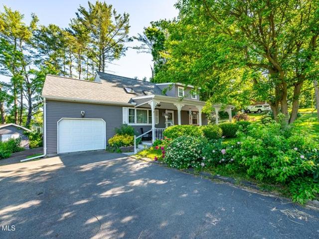 102 Marl Cir, Ravena, NY 12143