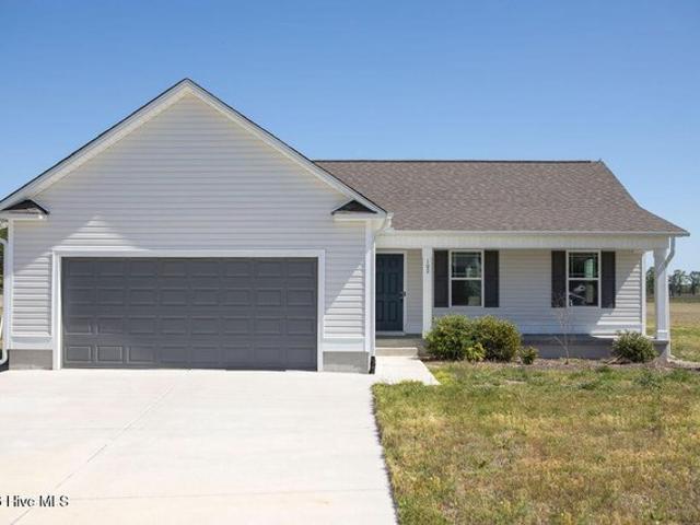 102 Michael Thomas Pl, La Grange, NC 28551