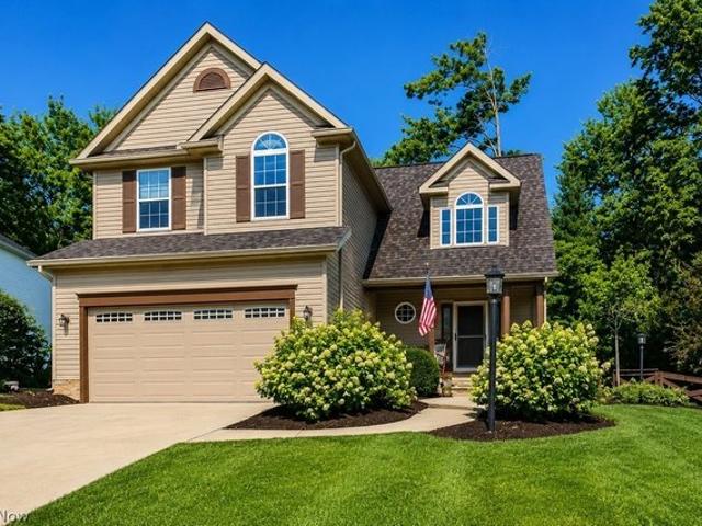 102 Middle Post Pt, Chardon, OH 44024