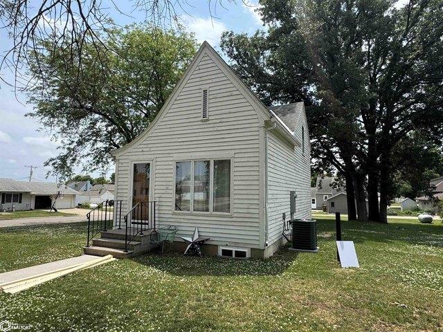 102 N 4th St, Breda, IA 51436