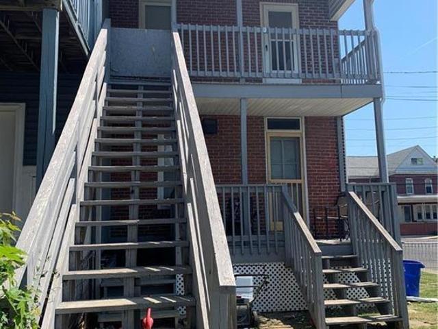 102 N 4th Street 2nd floor
