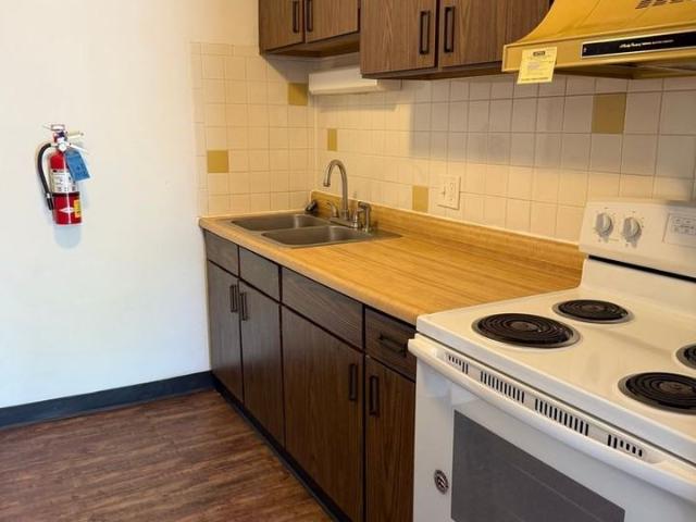 102 N 27th 1 Bedroom Apartment for Rent at 102 N 27th St, Belleville, IL 62226 Belleville