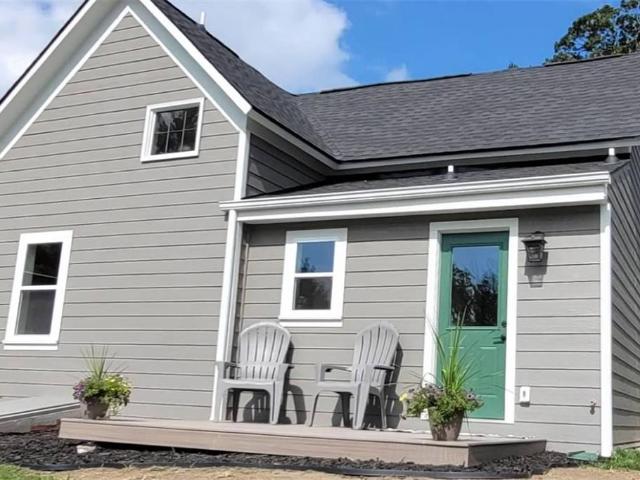 102 N Country Club Drive