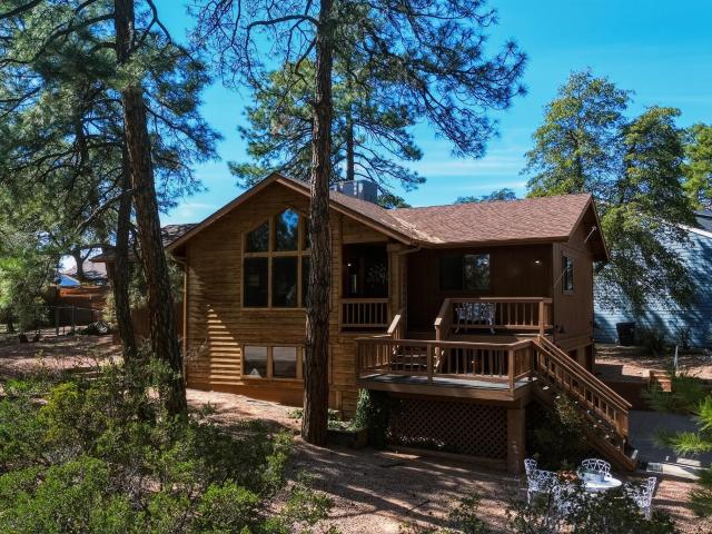102 n parkwood lane