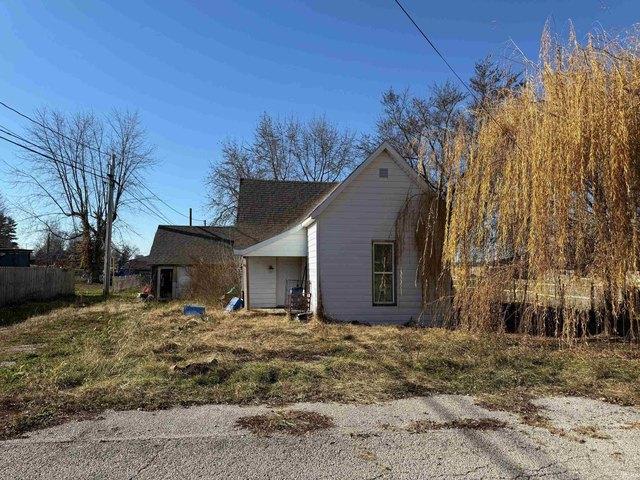 102 N Prairie St, New Richmond, IN 47967