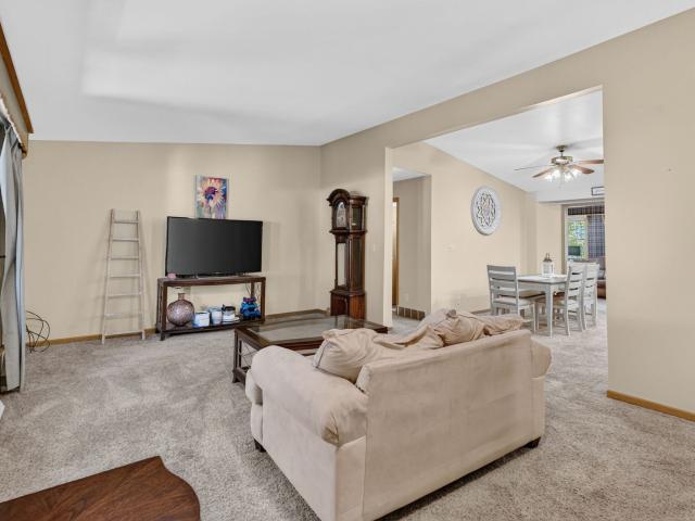 102 N Roma Court