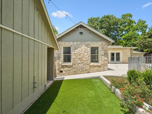 102 Nacogdoches Rd, San Antonio, TX 78209 | MLS #1882