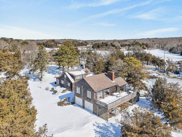 102 Nashawena Street, Falmouth, US, MA