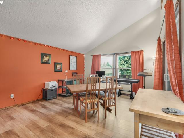 102 NE 111TH ST