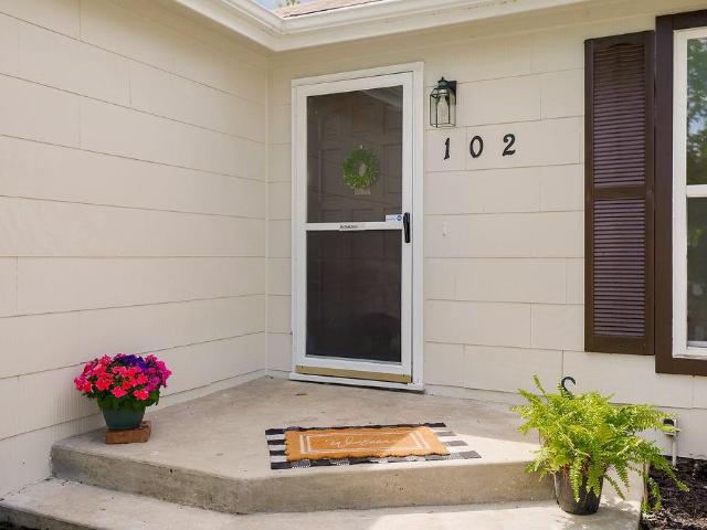 102 S 18th St, Leavenworth, KS 66048 | MLS #2617 | Compass
