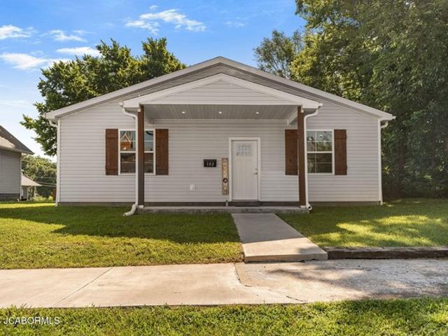 102 S High St, California, MO 65018