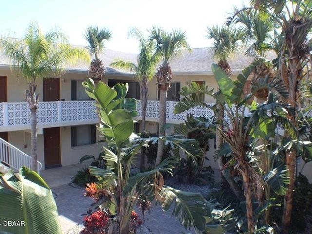 102 S Peninsula Dr Apt 207, Daytona Beach, FL 32118