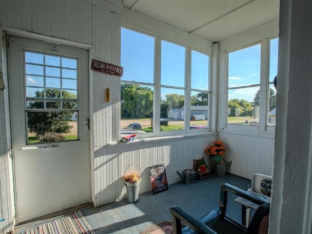 102 S Rock City Road