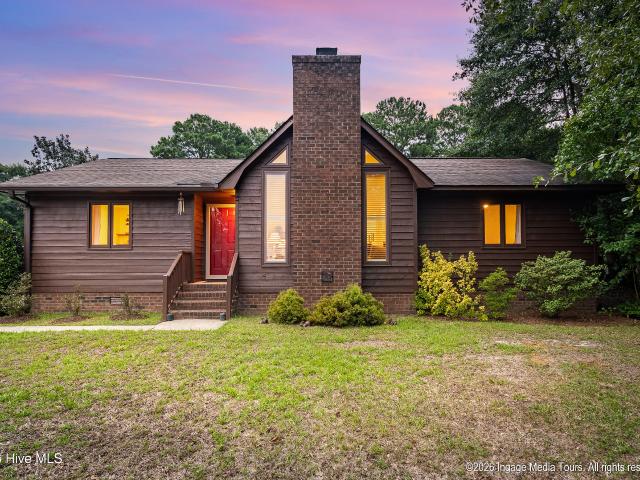 102 Southridge Drive