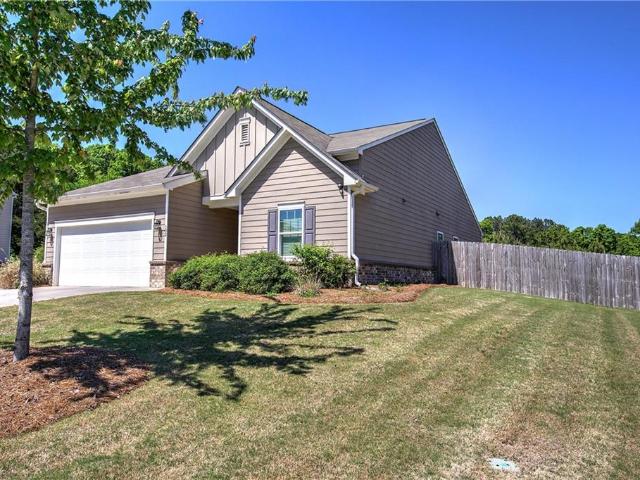102 Sorrento Drive NW