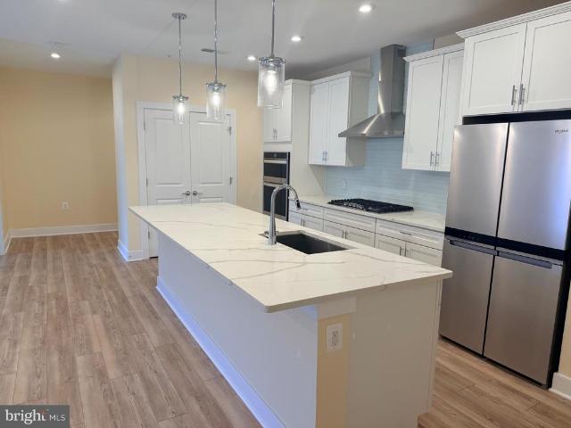 102 Saint Ives Place # 408