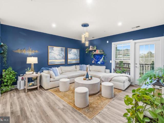 102 Saint Ives Place # 404