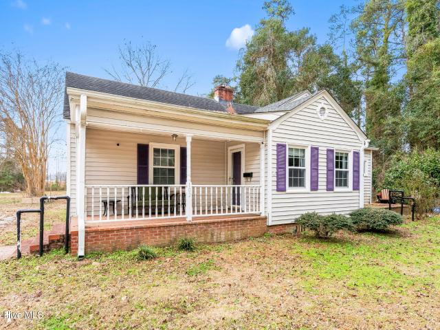 102 Sandwall Avenue