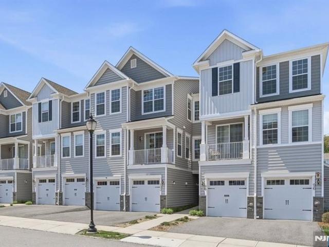 102 Sequoia Dr Unit 1724, Cedar Grove, NJ 07009